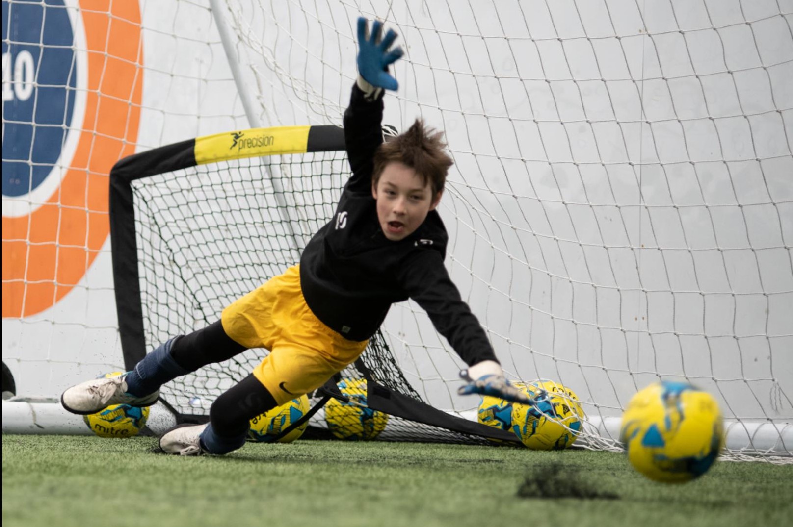 Edge of Play | Finishing 1v1s after passing combination - Part 2 (Opposed)